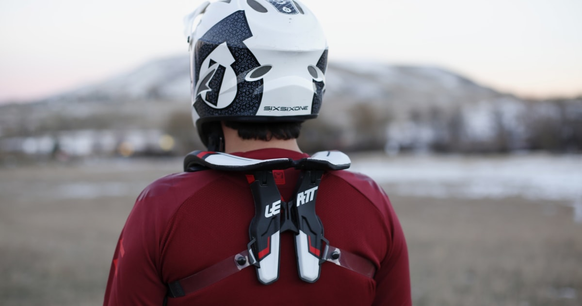 Best MTB Neck Braces For Kids by @RaisingKids