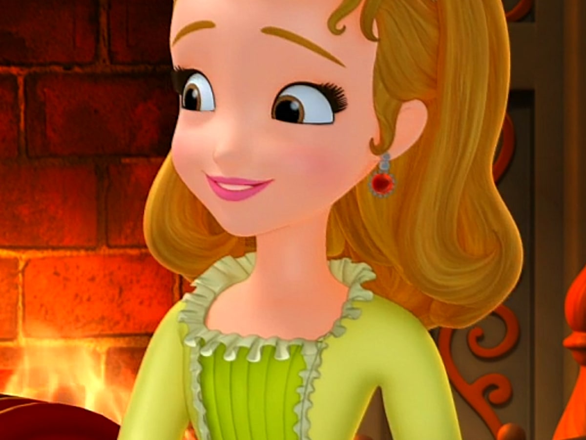 Princess Amber | The Ultimate List of Female Disney Characters