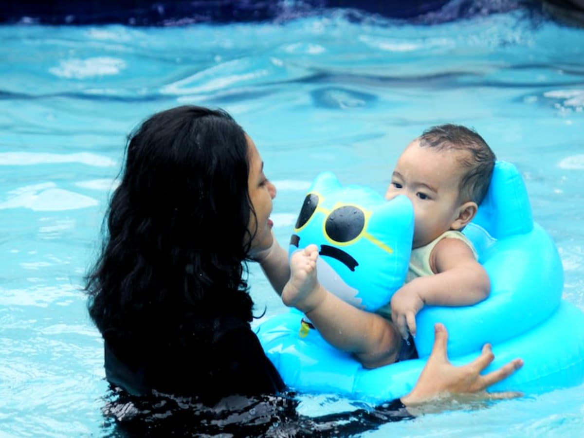 Cool pool floats for kids by @GiftGuide